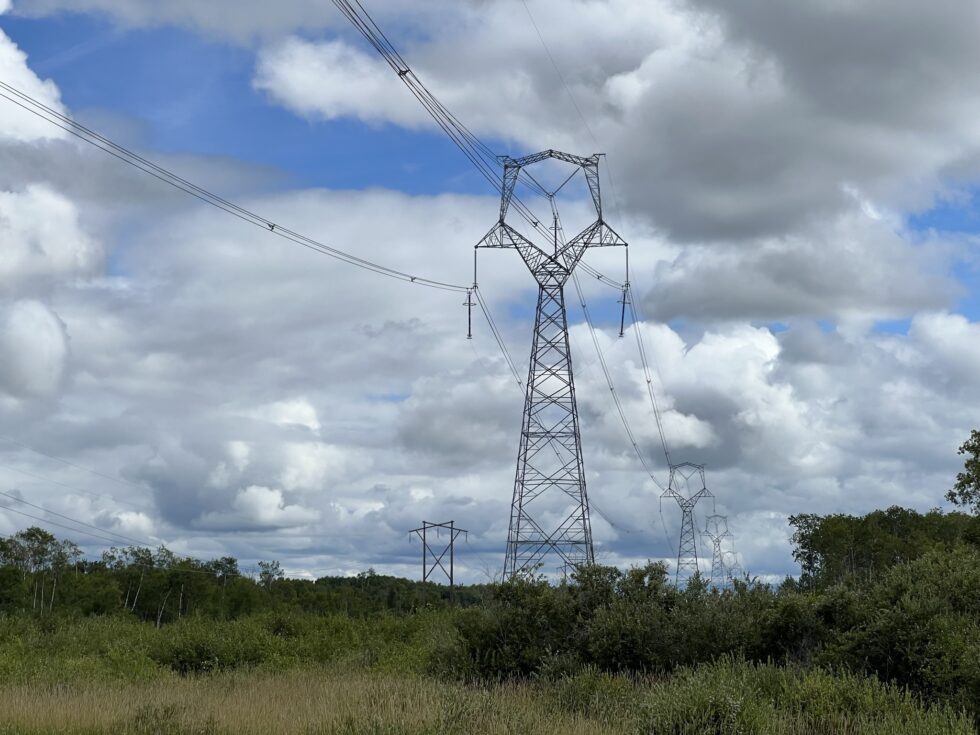 Manitoba Hydro ends two US contracts, seeks to sell power to Nunavut ...